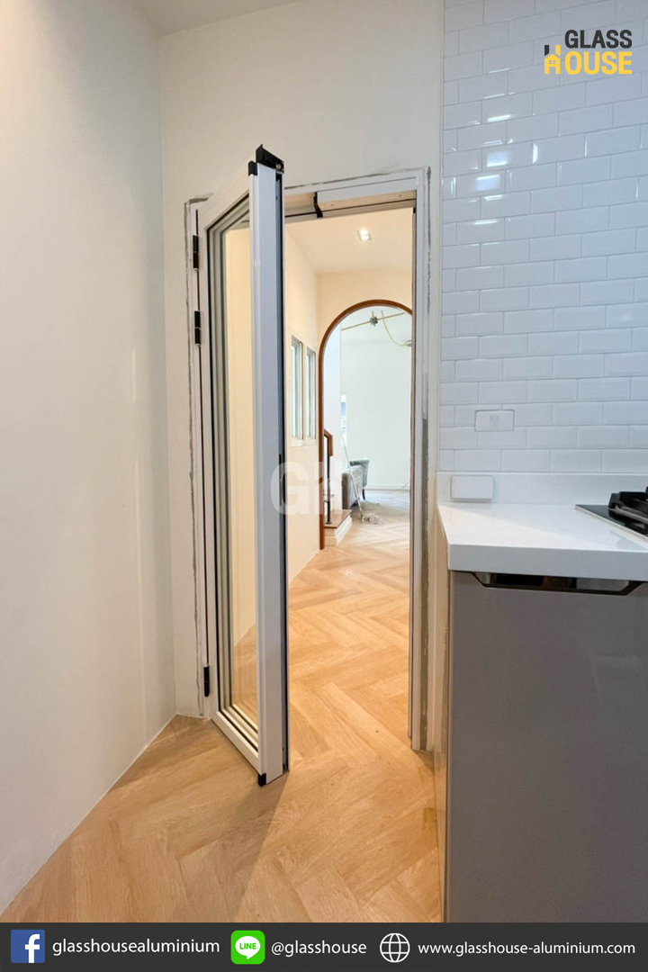 ประตู PC Door , บานเลื่อนสวิง, บานเลื่อน, กั้นห้อง, กั้นแอร์ - Glass House