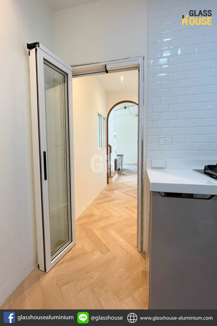 ประตู PC Door , บานเลื่อนสวิง, บานเลื่อน, กั้นห้อง, กั้นแอร์ - Glass House