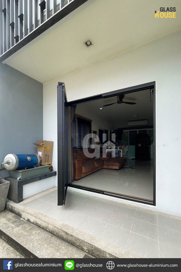 ประตู PC Door , บานเลื่อนสวิง, บานเลื่อน, กั้นห้อง, กั้นแอร์ - Glass House
