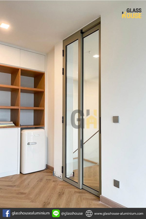 ลูกค้าประตู PC Door - Glass House ประตู pc door กระจก อลูมิเนียม